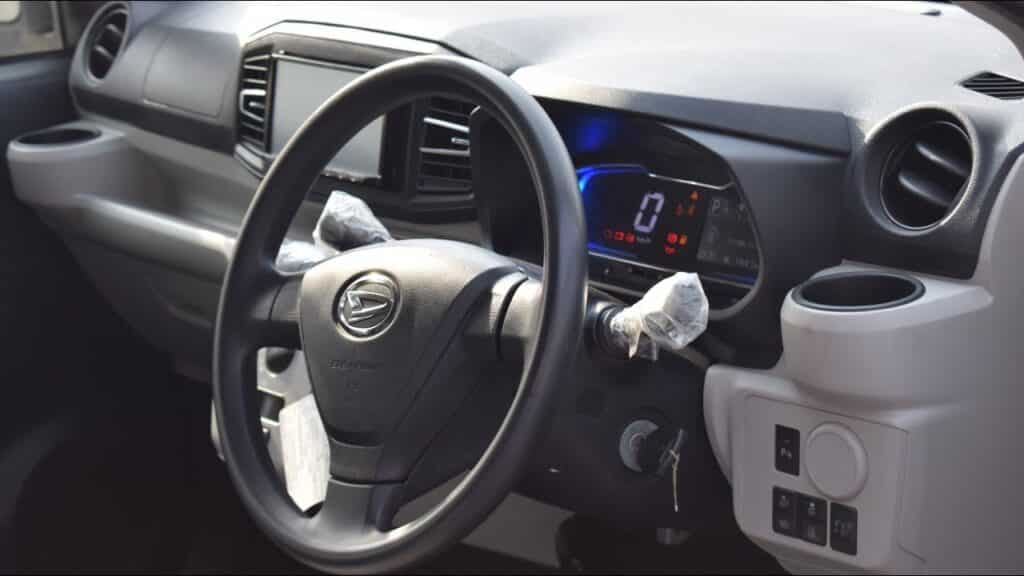 Daihatsu Mira 2023 Price in Pakistan - Variants, Specs and Features ...