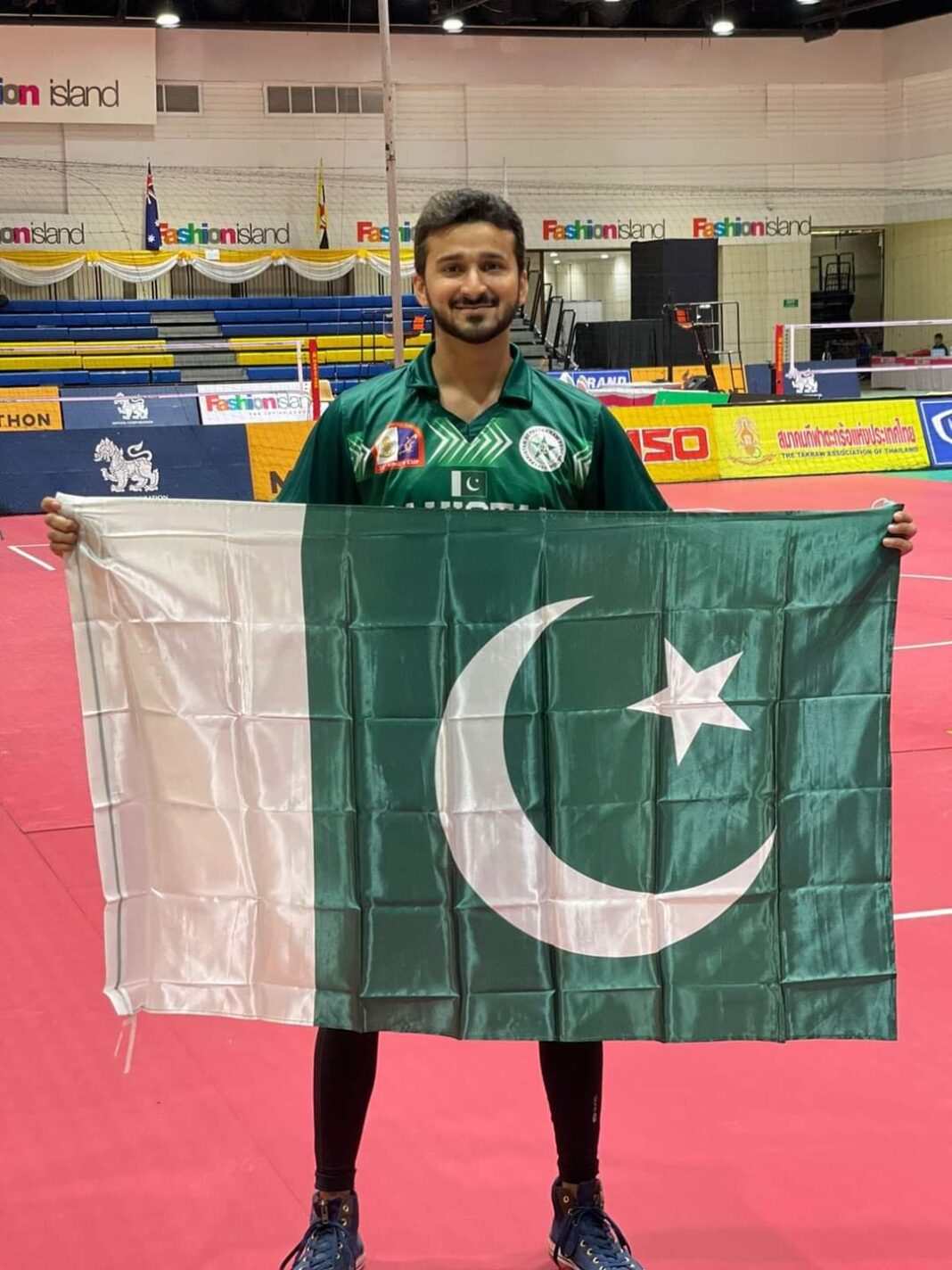 Haris Ahmed Sponsored by ibex. Won the Bronze for Pakistan in King's ...