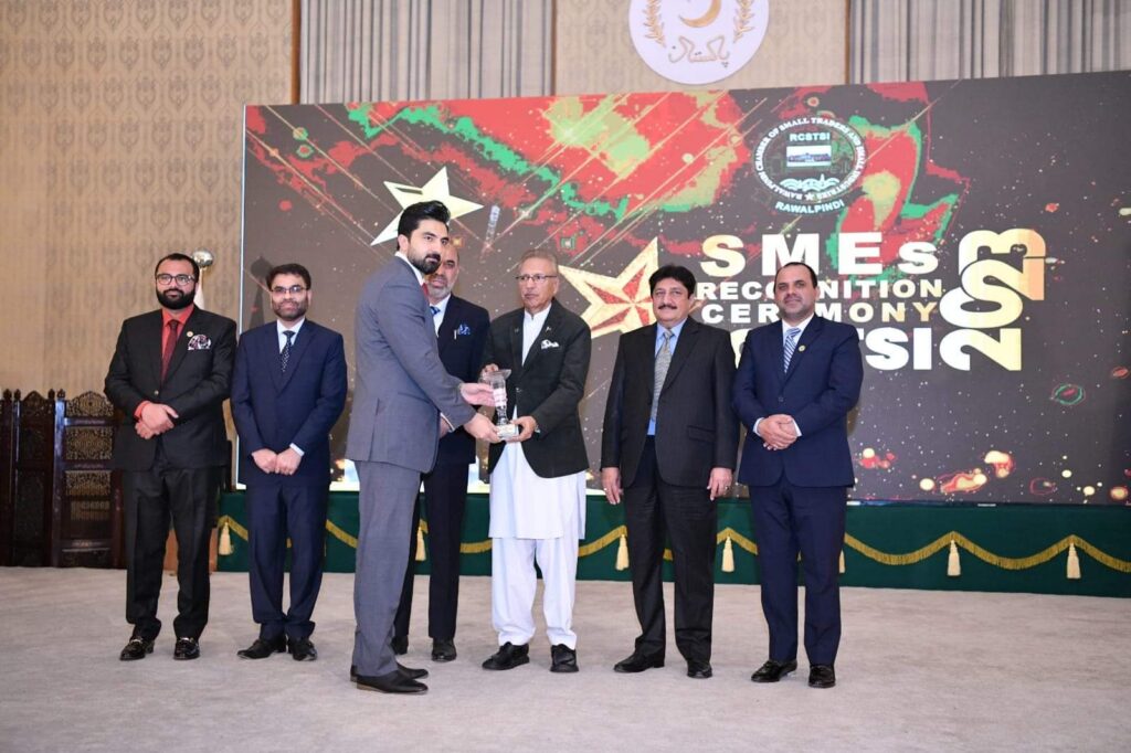 Deploy's Founder Asif Khan Awarded 'Entrepreneur of the Year' Award by the President of Pakistan ...