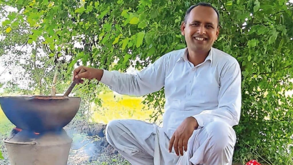 Village to YouTube Riches: Mubashir Siddique's Youtube Earnings will ...